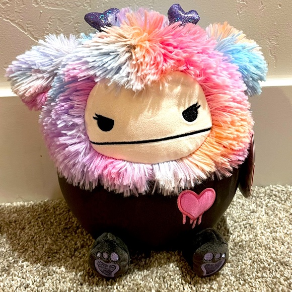 Squishmallows | Toys | Frumpy Valentines Day Black Goth Bigfoot 8 ...